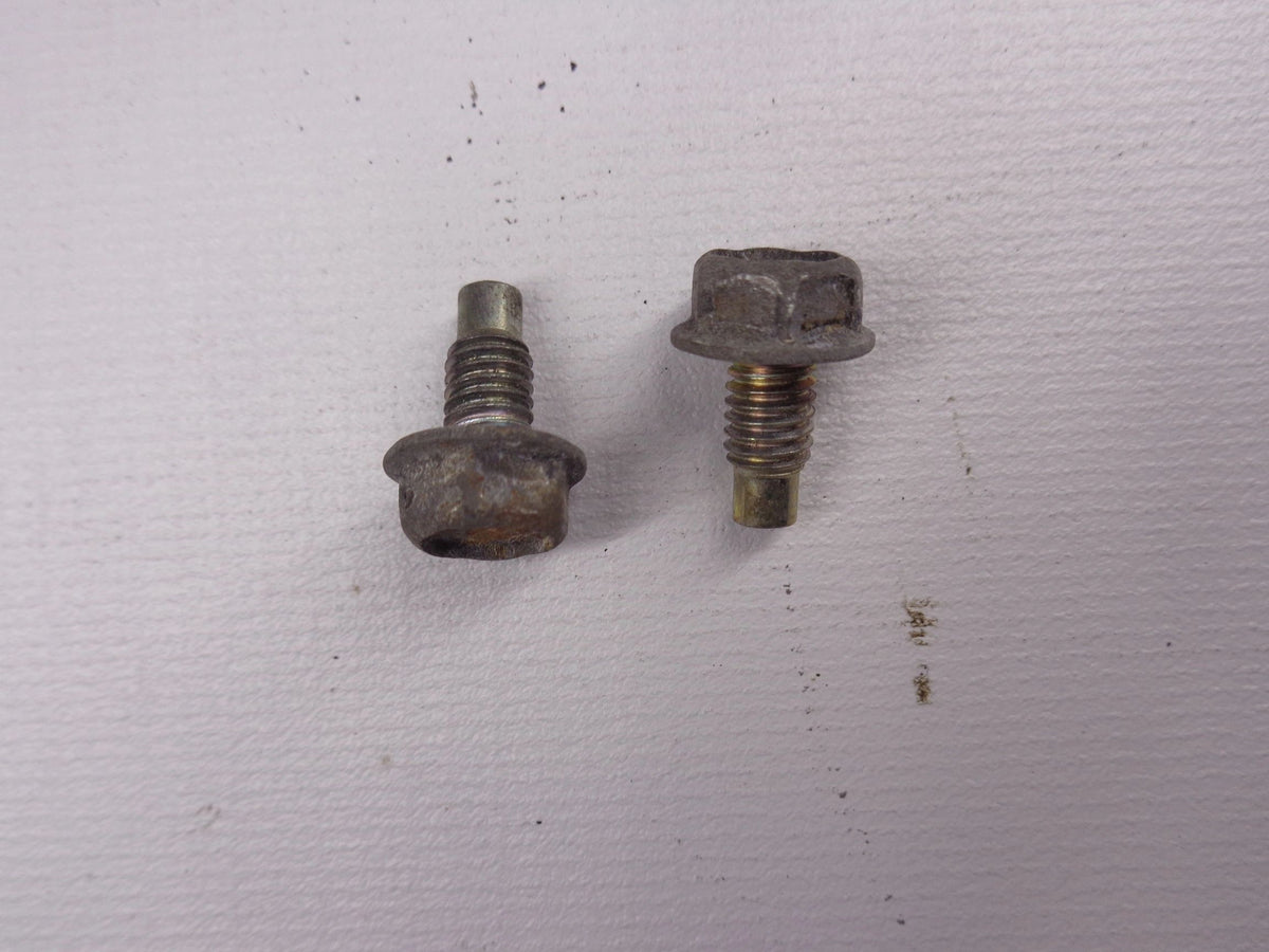 Exhaust Gas Recirculation EGR Solenoid Bolts 1.8 Liter Engine Factory ...