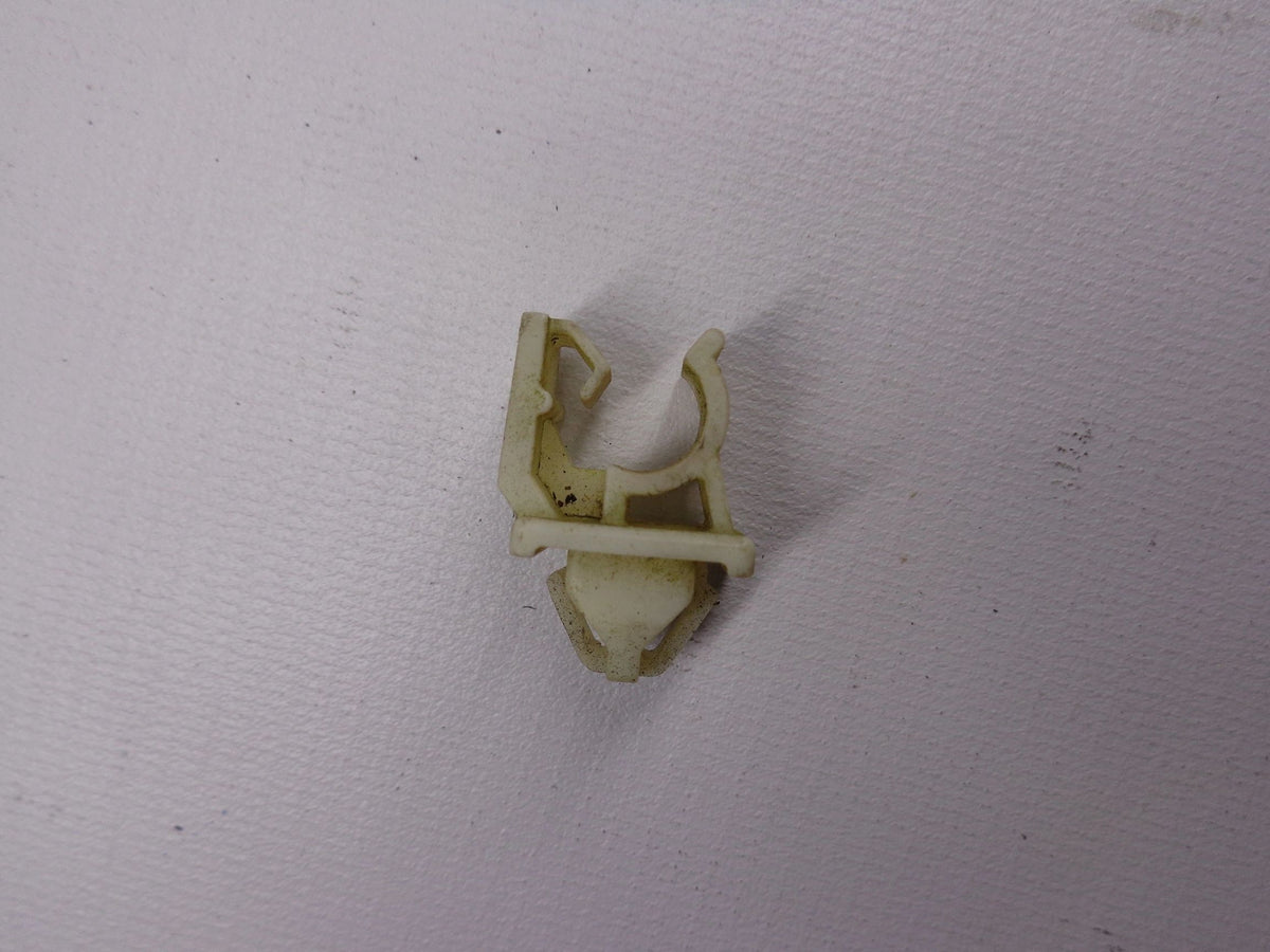 Hood Prop Rod Retaining Clip Factory Used 1990-2005 NA and NB Mazda Mi ...